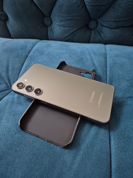 Samsung S23+ идельное состояние без царапин