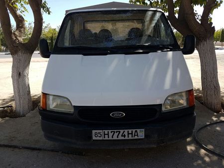 Ford sotiladi masla hech qayeri almashmagan
