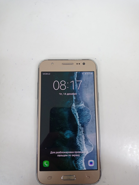 Samsung Galaxy J5 gold sotiladi