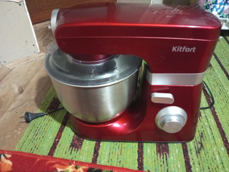 Кухинний камбайн kitfort KT 1348