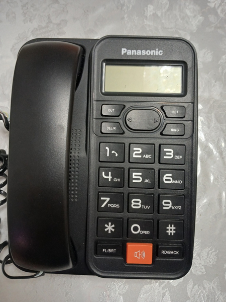 Yangi Damashniy telefom sotiladi