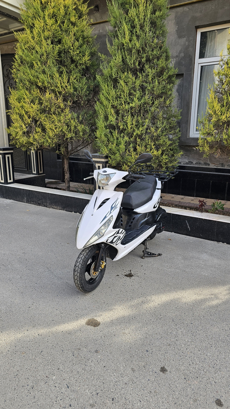 Продам скутер RS спорт в отличном состоянии