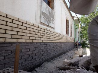 Balkonga g'isht teramiz