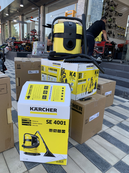 Моющие пылесос KARCHER SE4001