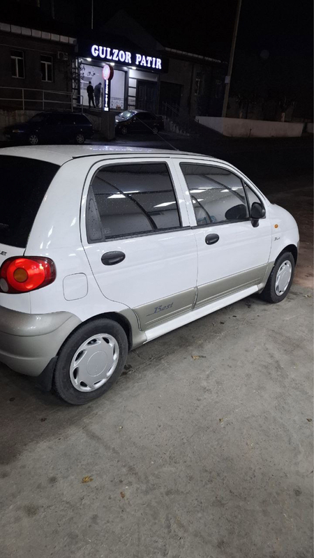 Matiz Best rangi oq 2010
