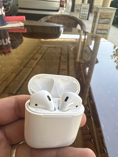 Наушники airpods не дорого в хорошем состояние