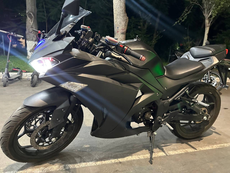 yamaha R3 replica