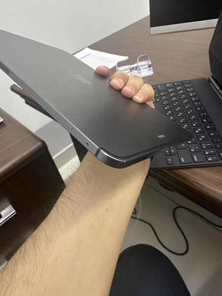 Apple iPad Pro 11 128 GB LL/A sim + Magic Keyboard