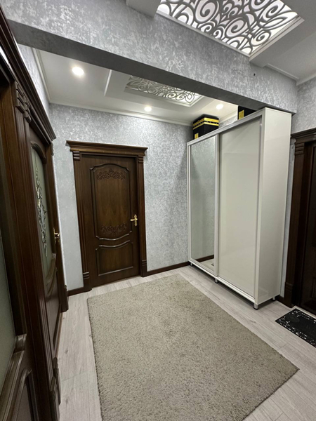 Продается квартира Гулобод ц-26 5/1/4