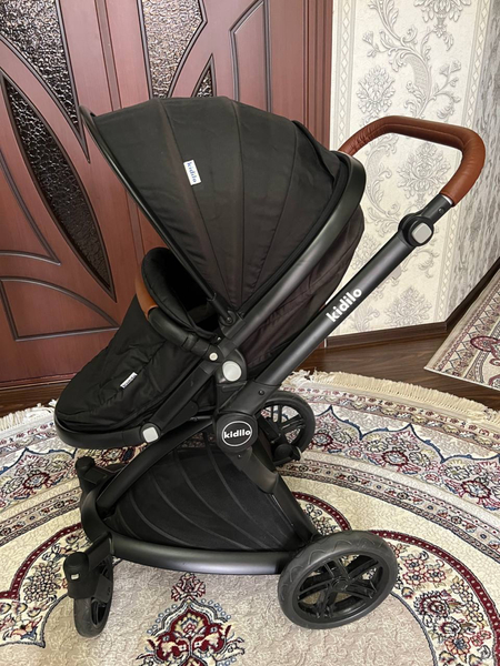 Продаётся Kidilo коляска 2в1 в отличном состоянии
