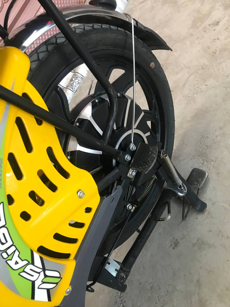 Skuter 2000 km yurgan