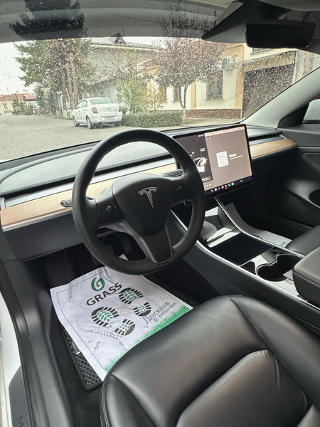 Tesla model 3 Standart Long Range 2021 Состаяние Идеално 100%Топтоза
