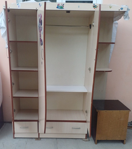 shkkaf holat yaxshi 250 ming som