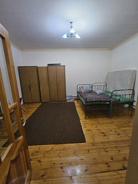 Срочно продаётся  дом участок 4 соток  ор-р Колхоз базар , ПМК