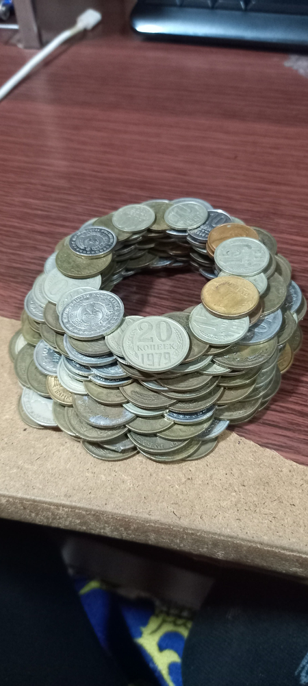 Продаю антиквариат монеты с 1600 по 2005