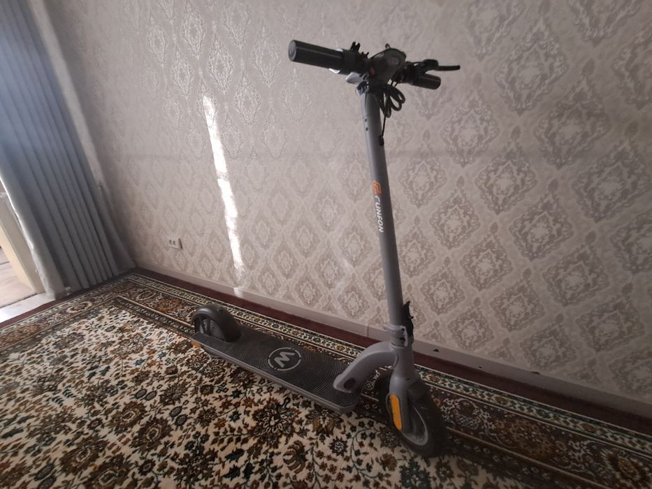 Продою срочно ! CUNFON RS350