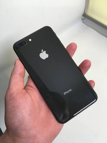 iPhone 8 Plus Black