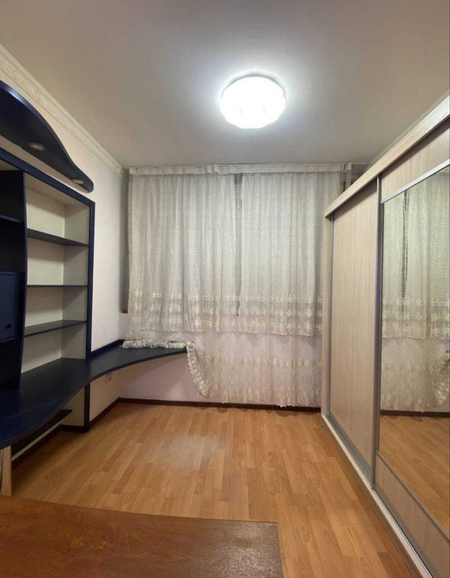Мирзо Улугбекский район 4х комн