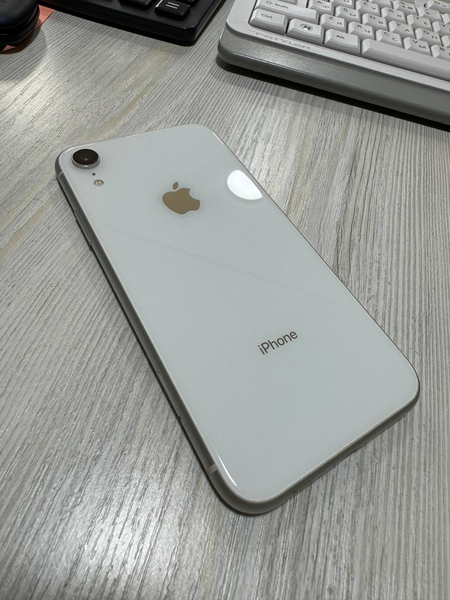 iphone X r 64 gb