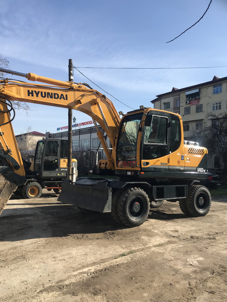 Ekskavator 140  Hyundai 2010 yil 25.600 metachast