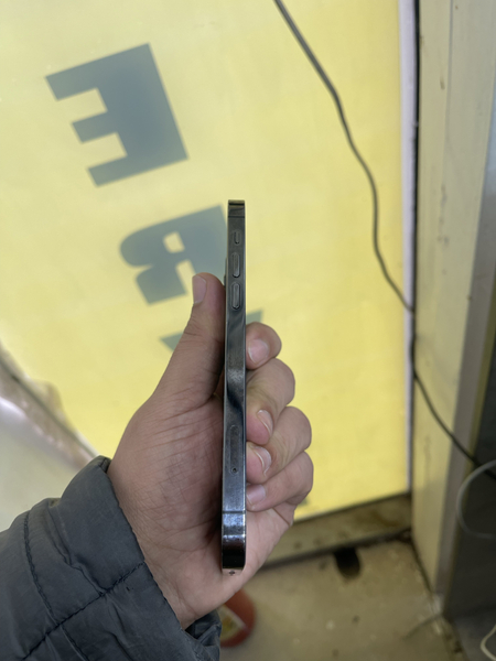 Iphone 12 pro nasiya savdogaham bor