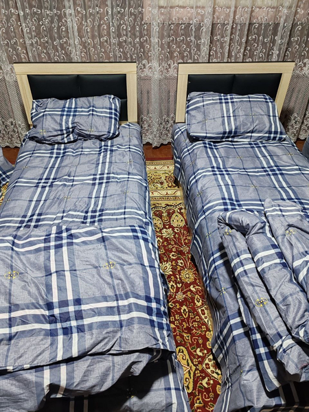 2 va 4 kishilik yotoq honalar oylik va kunlikga