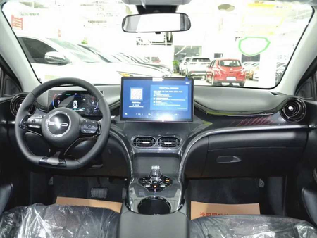 BYD E2 Avtomobili!