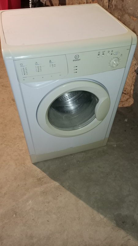 Стиральная машина 5кг Indesit бу
