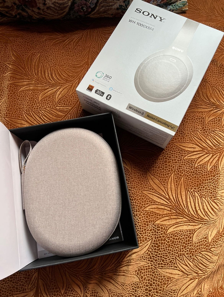 Наушники Sony WH-1000XM4