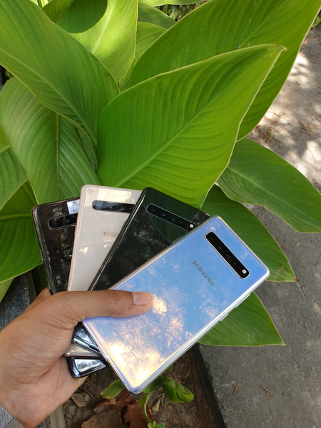 Samsung Galaxy S10 Plus 5G. OzU 8GB. Joyi 512 GB. Mega AKSIYA !
