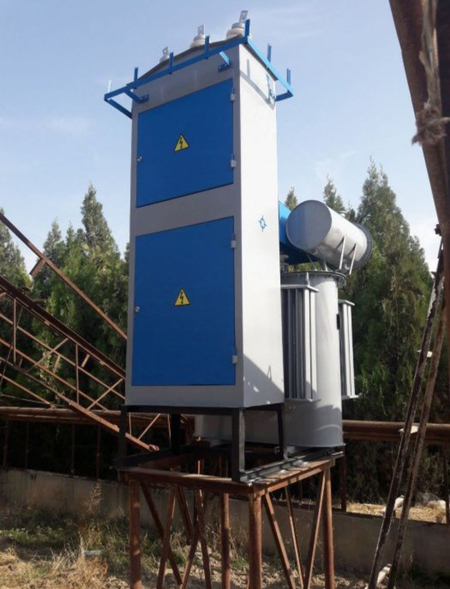 Elektrik xizmati mantaj ustanovka stalba transformator