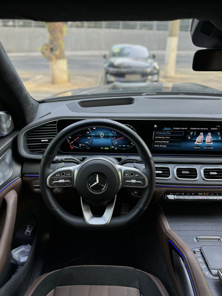 Mercedes Benz GLS 580 4 Matic