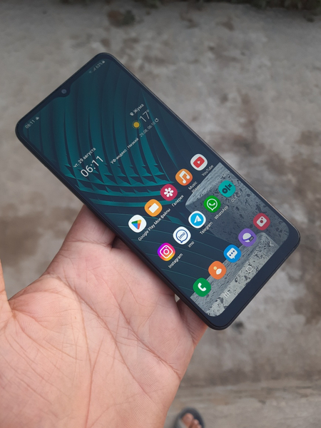 Samsung ruyxatan utgan