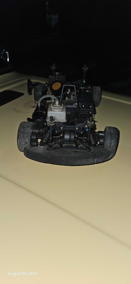 RC мoдель c ДВС Mercedes нитpo 18