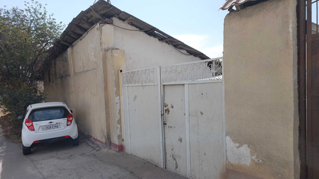 Ipodrom, Betonkani chetida hovli sotiladi, 2,5 sotix