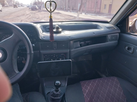 1999 йил Нексия сотилади