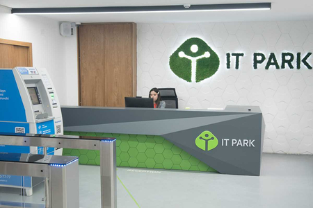 Uy va ofis uchun buyurtma mebel