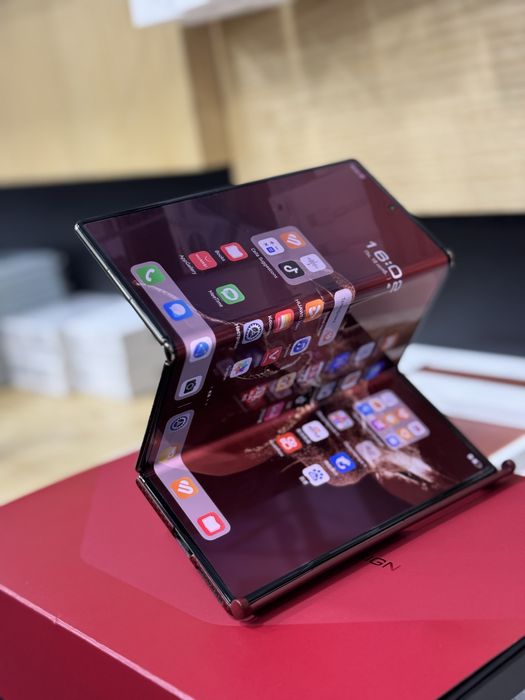 Huawei Mate XT 16/1 Tb