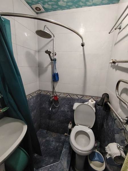 Юнусабад 12 квартал 2/1/4 (62²) продаётся квартира