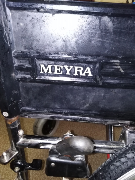 Инвалидное кресло MEYRA