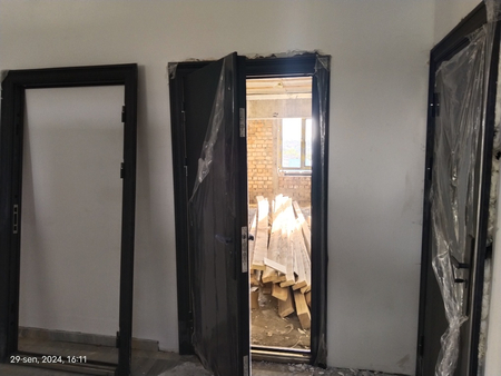 Circiq 8 mik. Bozor yonida DUPLEX 92 km2 40.000$