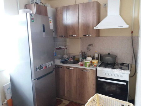 Срочно  продается  2 квартира  рядом 129 квадрат