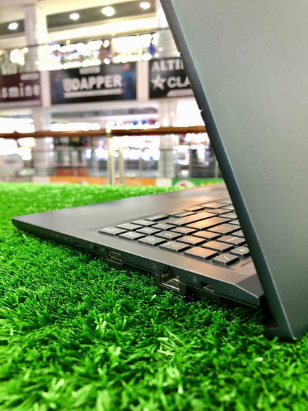 Asus ExpertBook B1 ideallni holatda sotiladi noutbuk ноутбук