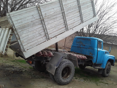 Zil matori karobkasi zur
