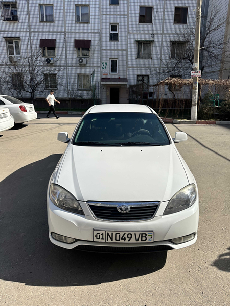 Продоётся Лассети Джентра 2015/2016года