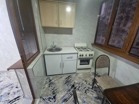 Vokzal hududida 3 xona qilib tayyorlangan kvartira sotiladi!