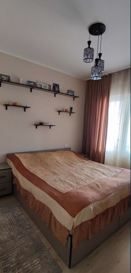 Продаётся на Риёзий 3ком