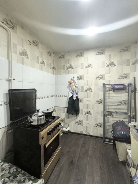 Продается Чиланзар 6 2комн 1этаж