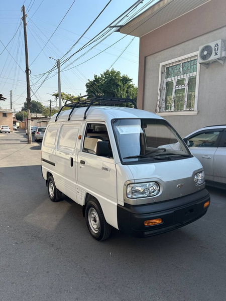 Damas van sotiladi 7200$ natarusi ichida