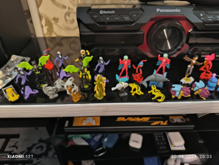 Продам игрушки от Киндера